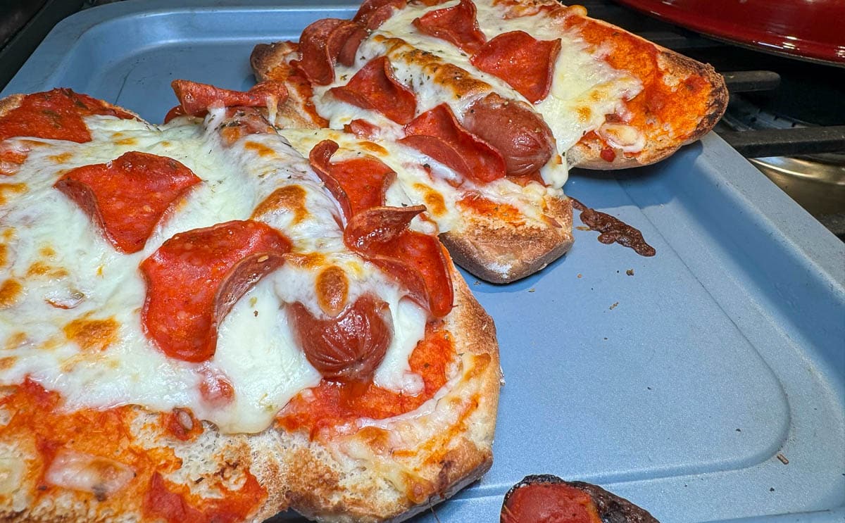 Delicious Pizza Hot Dogs - Hot Rod's Recipes